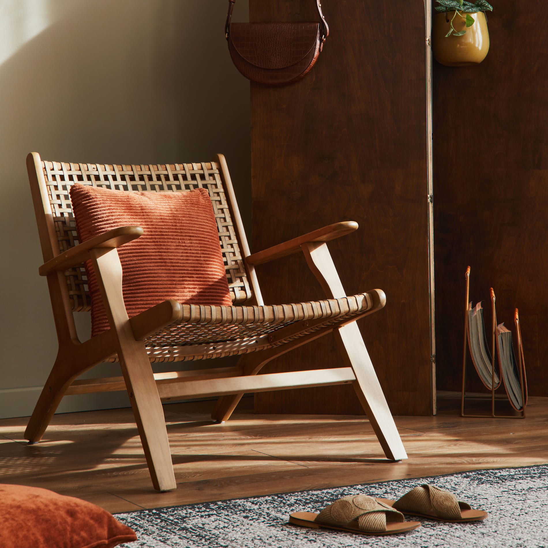 Slow Deco: The Art of Decorating with Calm and Intention